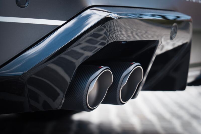 Akrapovic 2024+ BMW M5 (G90,G99) Round Carbon Fiber Tail Pipe Set — EDO ...